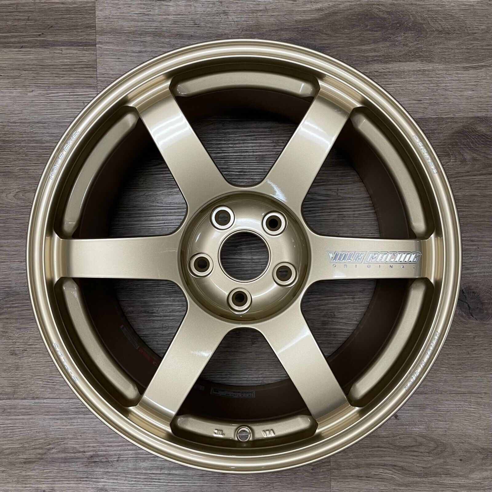 Volk Racing TE37 SAGA S-PLUS 18x9.5 +22 5x114.3 GOLD (Face 4) Wheels ...