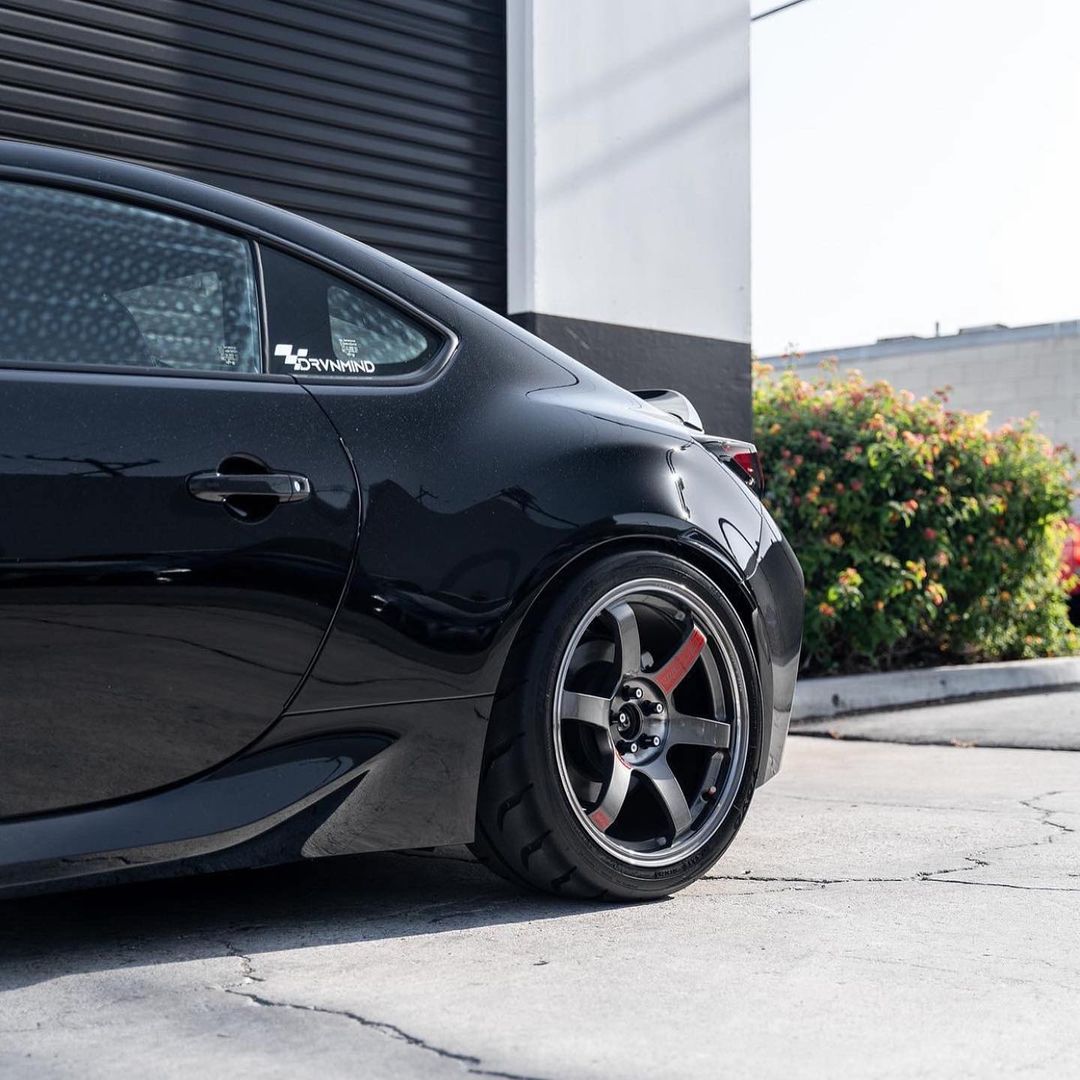 FRS/BRZ/86/GR86 Rays Volk Racing TE37 SAGA SL 18x9.5 +45 5x100 Face 4 - ModInfinite Motorsports